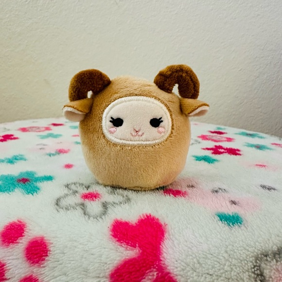 Squishmallows | Toys | Reggie The Ram 2 Squishville Squishmallow ...